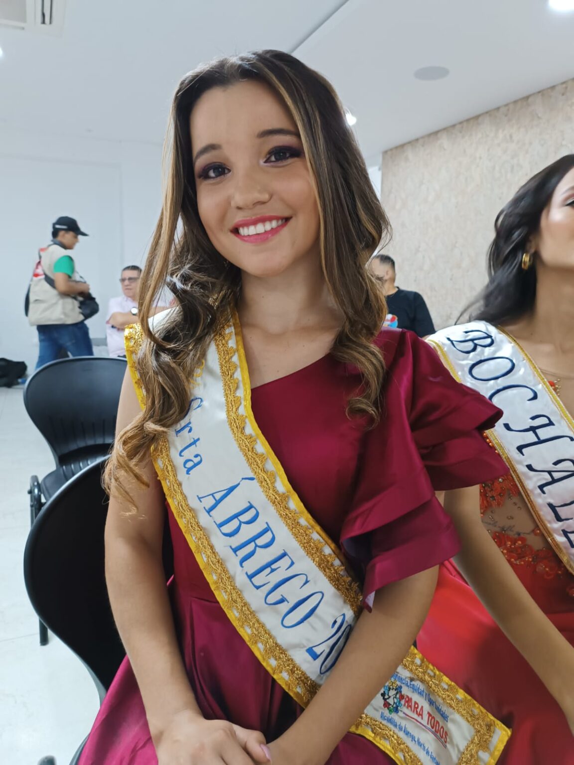 CANDIDATAS AL REINADO DEL CAFÉ. Profesionales, estudiantes y soñadoras ...